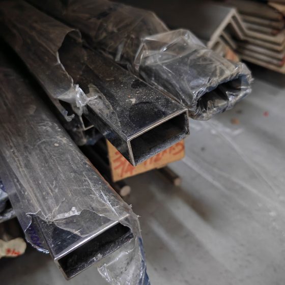 Stainless Steel Rectangle Tube - Sin Leong Ann Pte Ltd